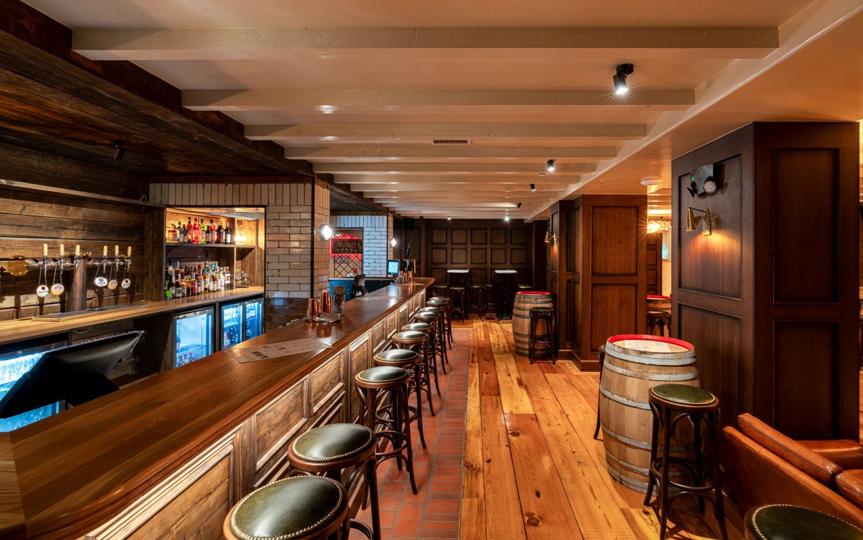 Ludwig's Tavern London - Albert's Schloss